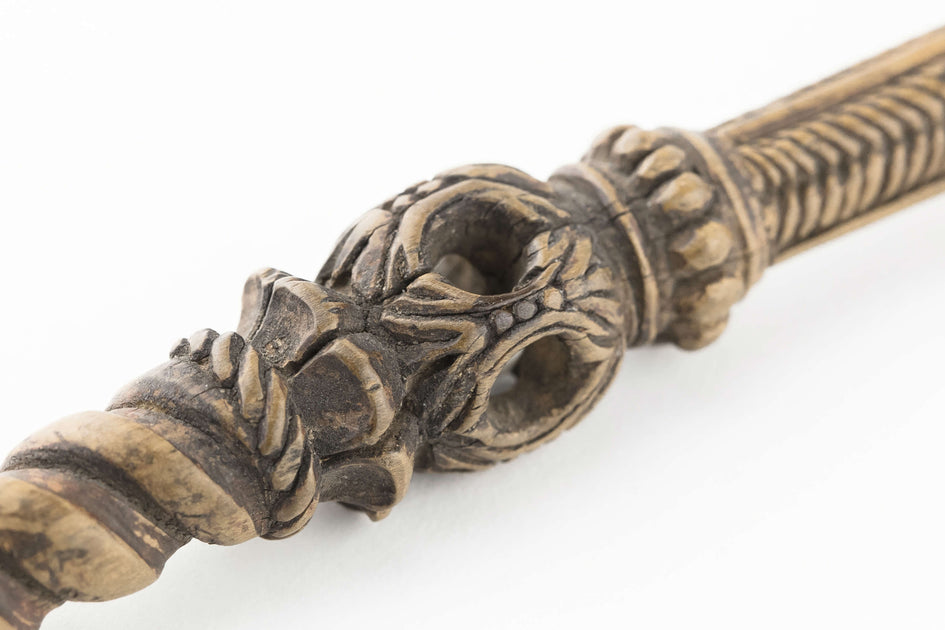 18th Century Wooden Torah Pointer from Alsace – Menorah Galleries
